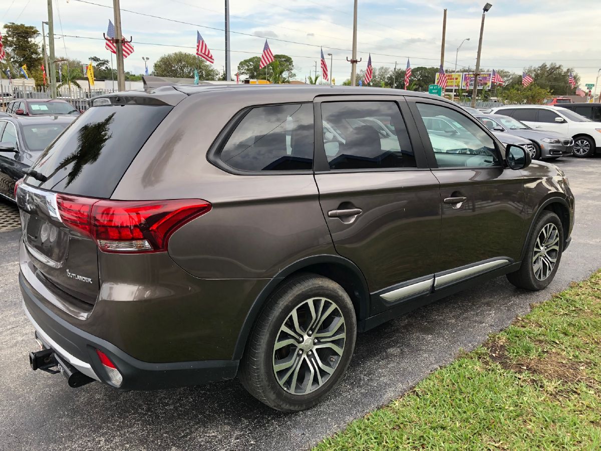 2017 Mitsubishi Outlander