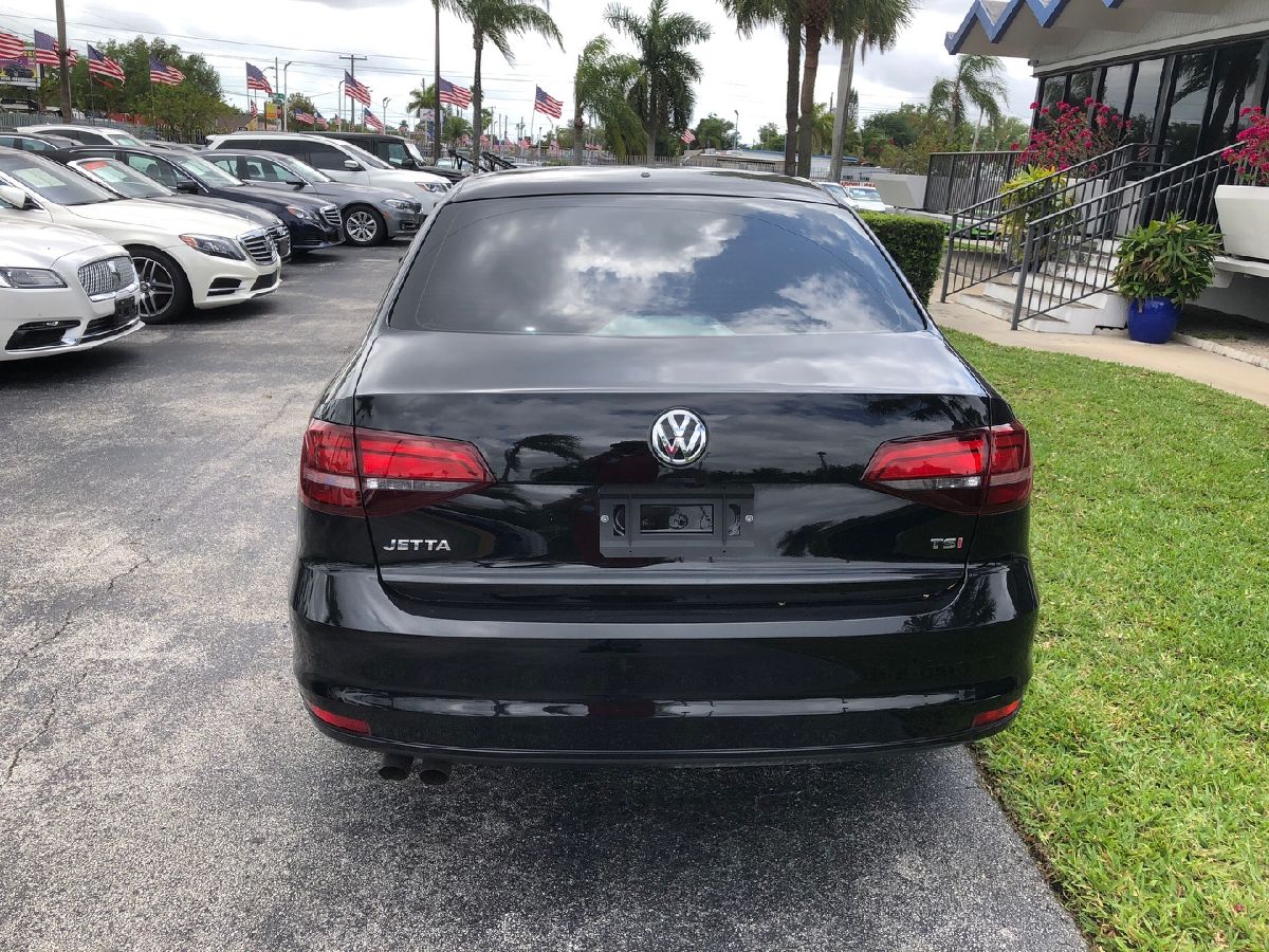 2017 Volkswagen Jetta