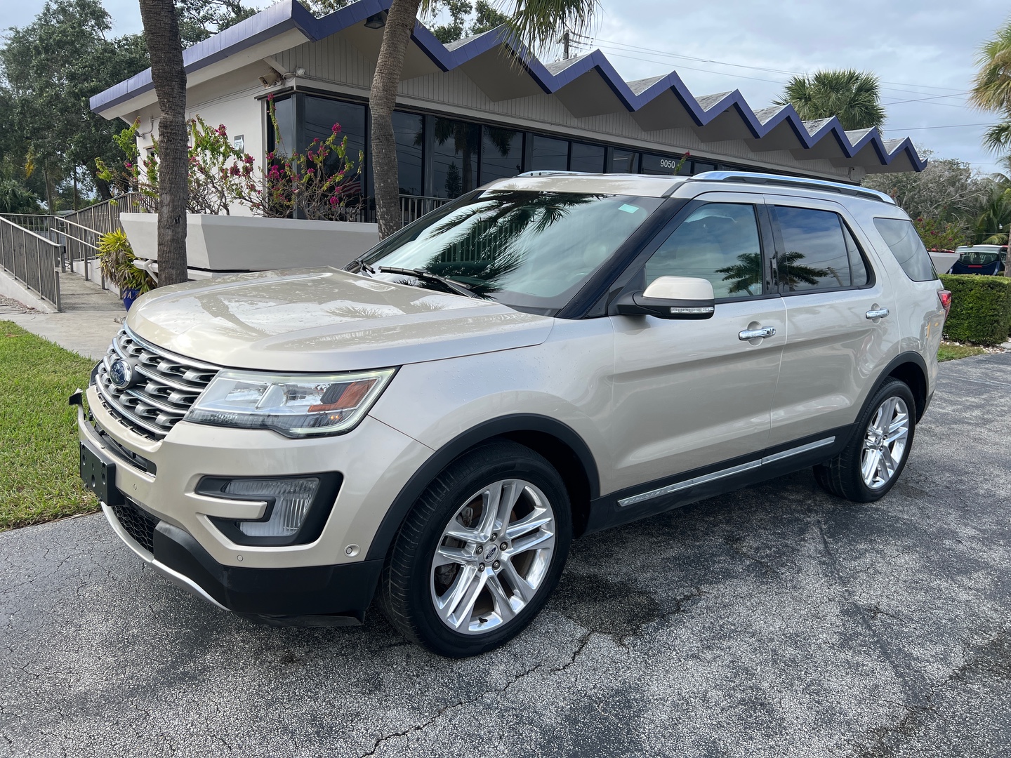 2017 Ford Explorer