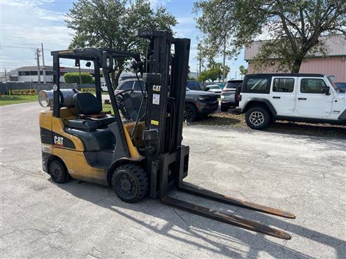 2016 Caterpillar Forklift - 2C6000