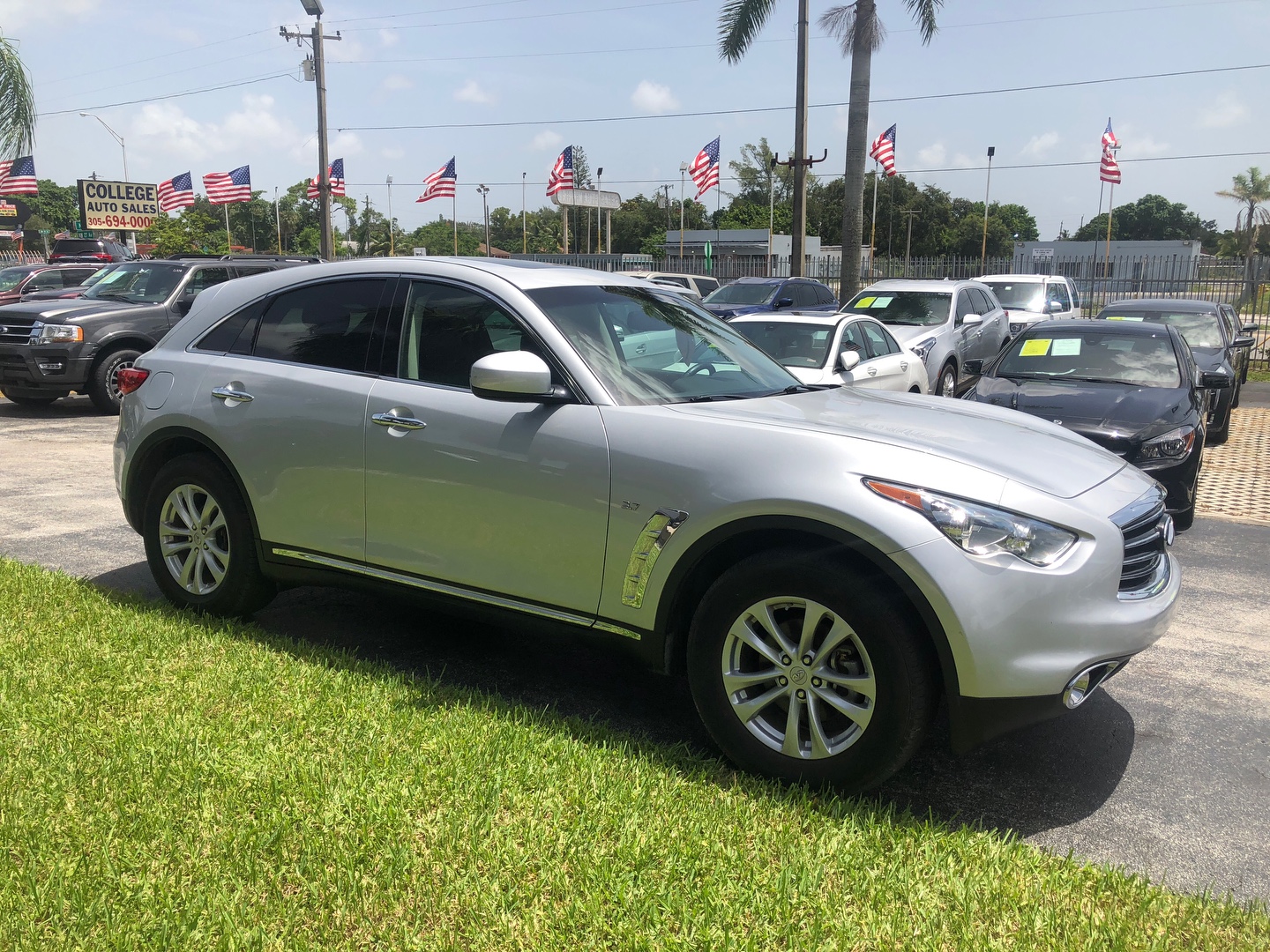 2016 Infiniti QX70